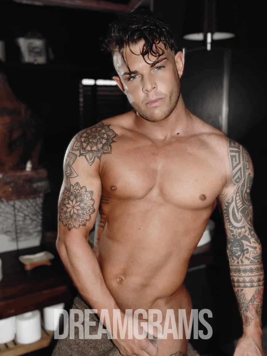 UK Male Strippergrams for Hen Parties & Birthdays - Dreamgrams